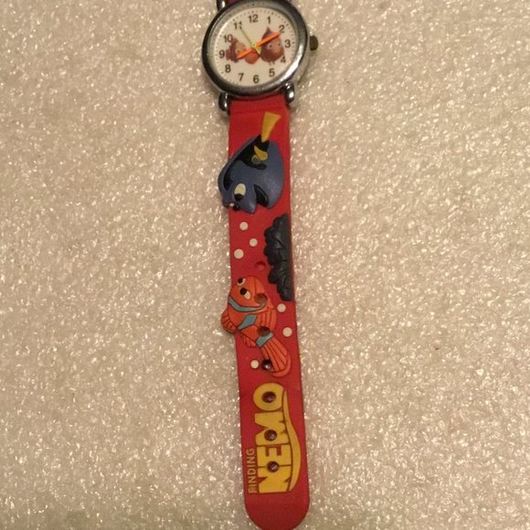 Finding Nemo | Accessories | Disney Collectible Finding Nemo Wrist ...